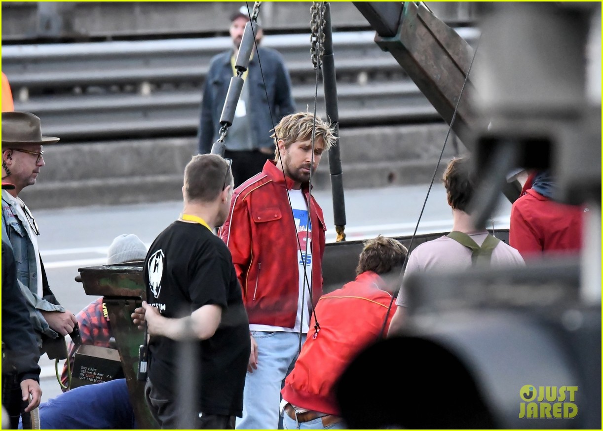 Ryan Gosling Hangs on For Dear Life While Filming 'The Fall Guy' Stunt ...
