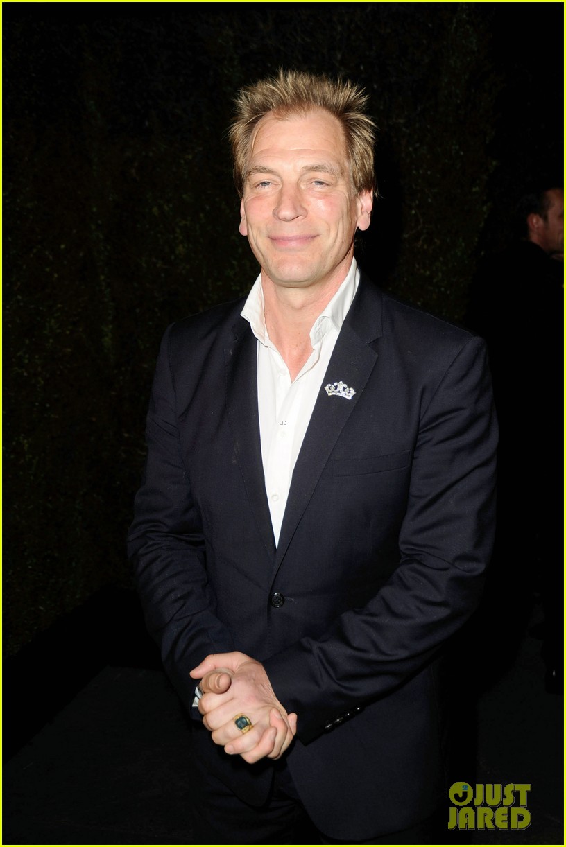 British Actor Julian Sands Missing After Hiking on Mount Baldy in ...
