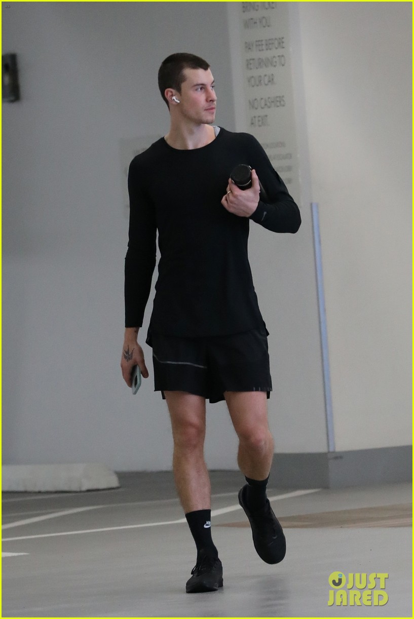 Shawn Mendes Shows Off His New Buzz Cut While Hitting the Gym: Photo ...