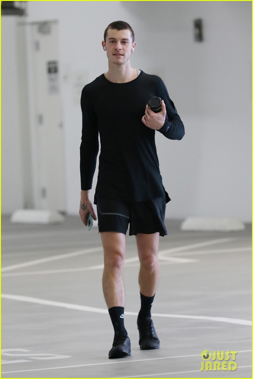 Shawn Mendes Shows Off His New Buzz Cut While Hitting the Gym: Photo ...