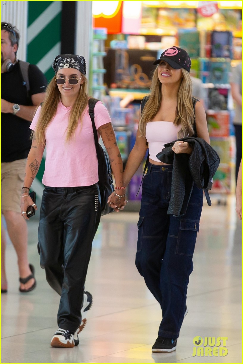 Chrishell Stause Holds Hands with Partner G-Flip While Arriving in ...