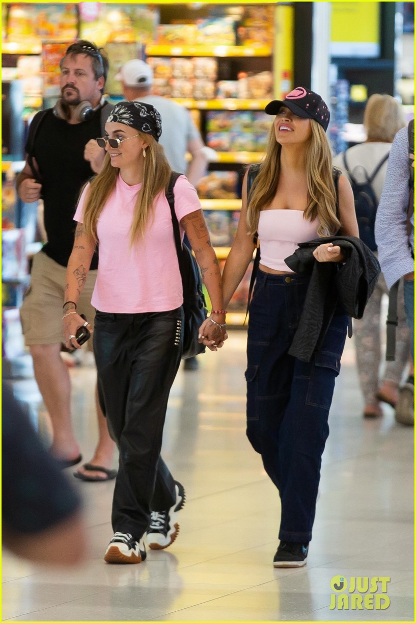 Chrishell Stause Holds Hands with Partner G-Flip While Arriving in ...