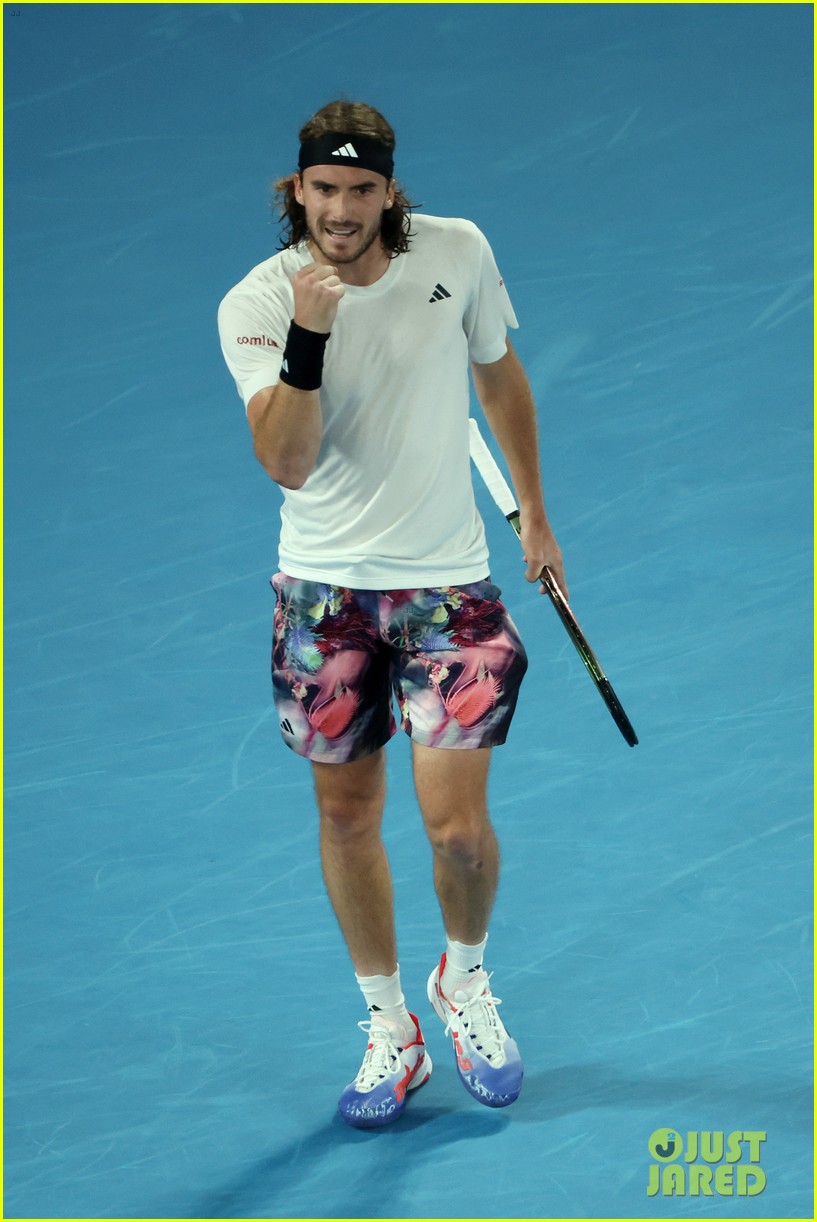 Tennis Player Stefanos Tsitsipas Goes Viral for His Offer to Margot ...