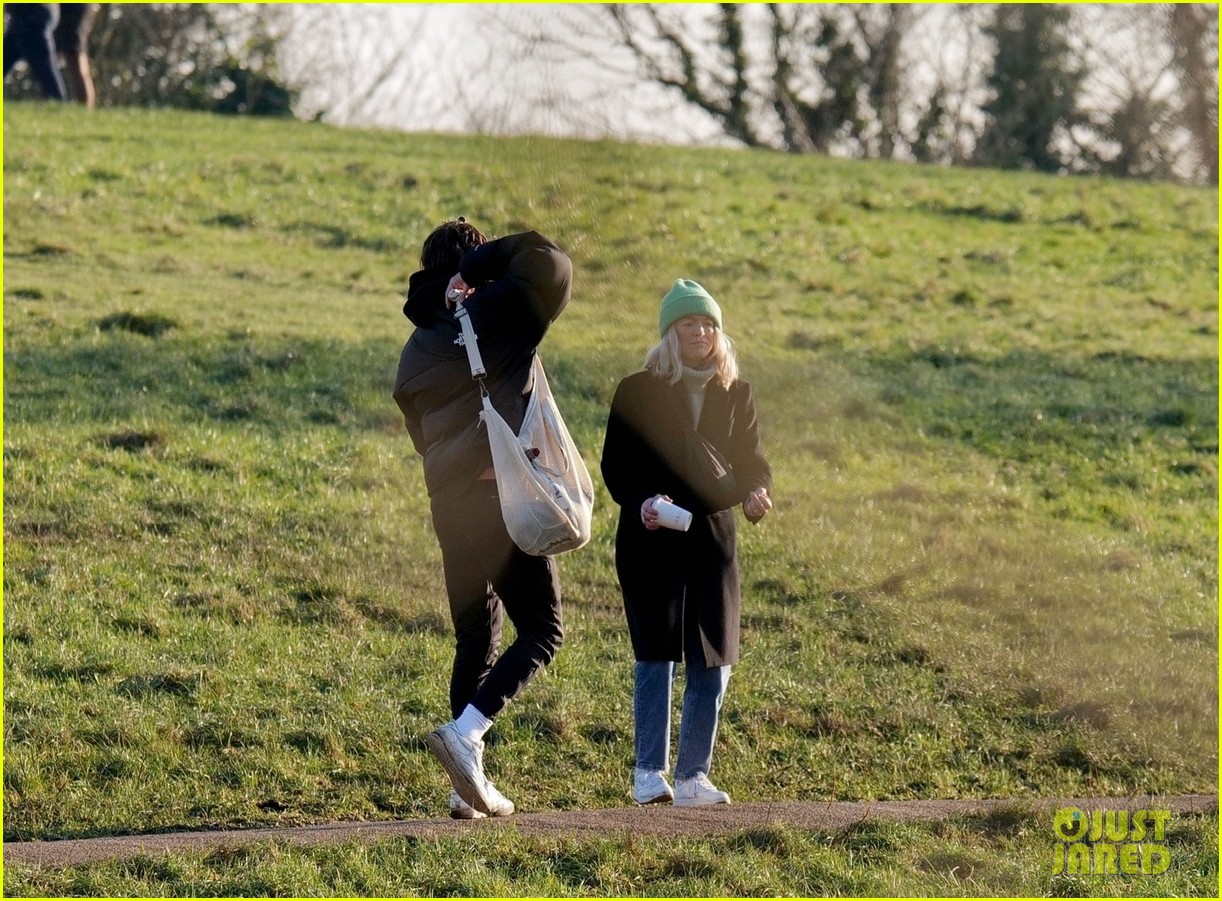 Harry Styles Spotted With a Longtime Friend During a Day Out in London ...
