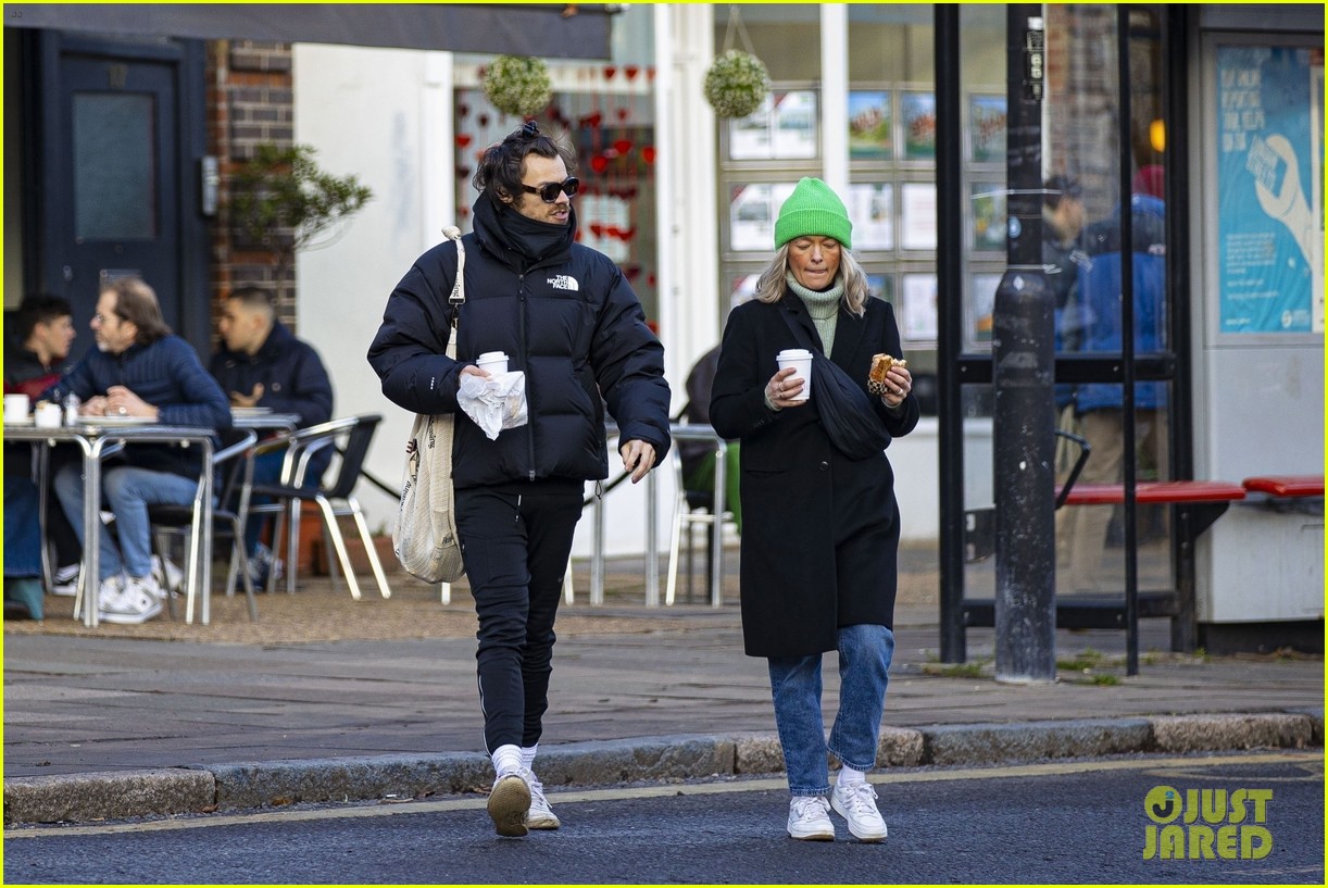 Harry Styles Spotted With a Longtime Friend During a Day Out in London ...