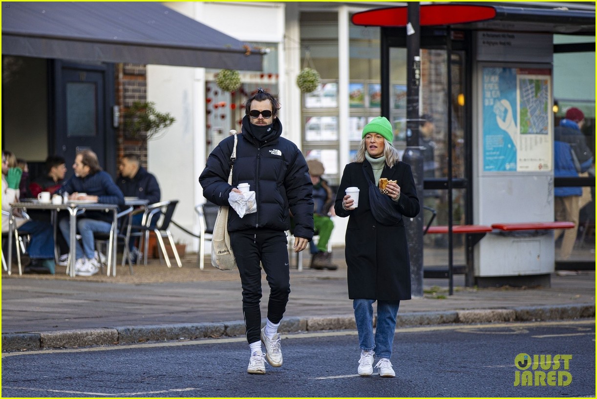 Harry Styles Spotted With a Longtime Friend During a Day Out in London ...