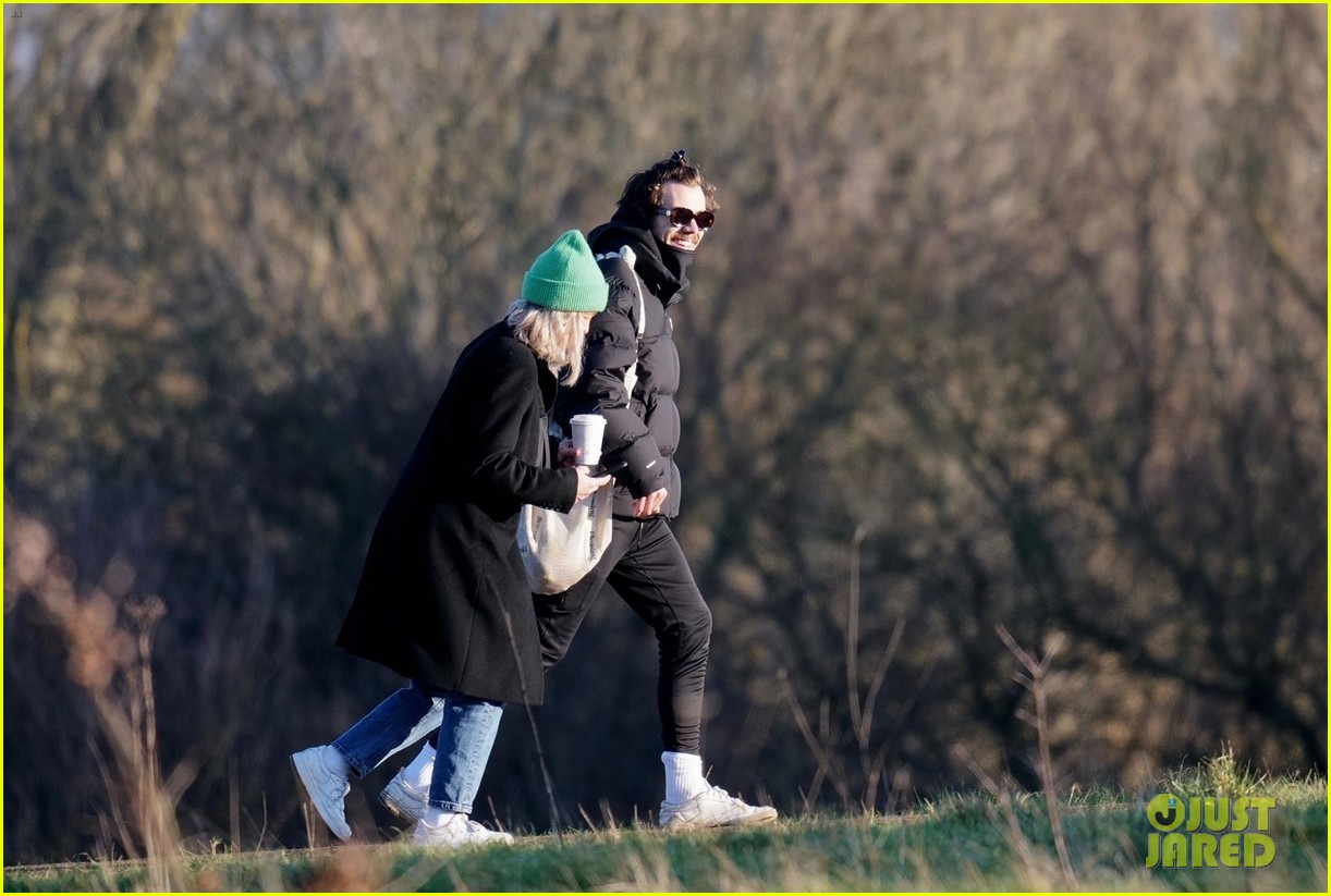 Harry Styles Spotted With a Longtime Friend During a Day Out in London ...