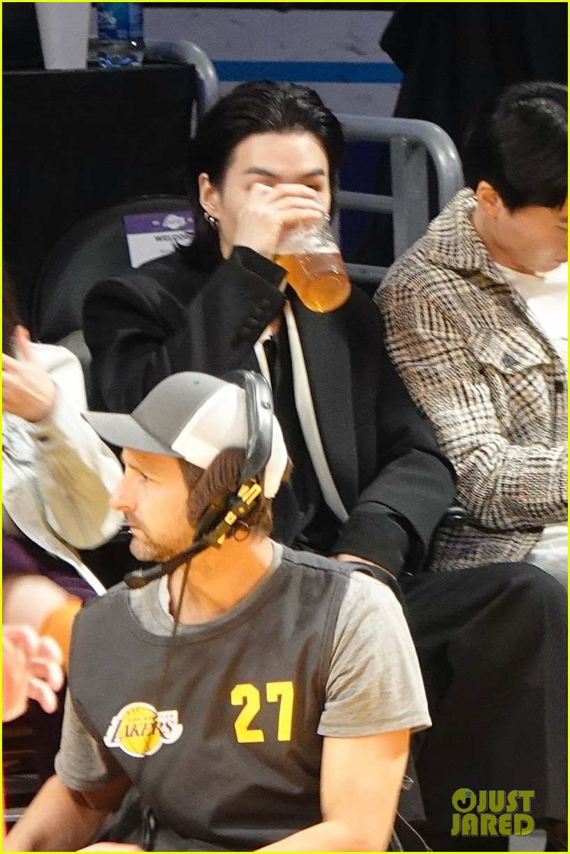 Photo: suga lakers game courtside seats 18 | Photo 4880831 | Just Jared