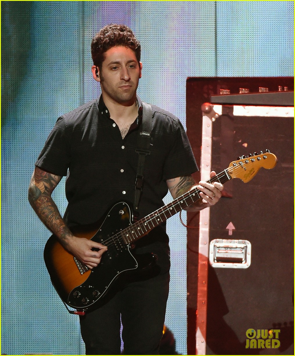 Joe Trohman Announces He's Leaving Fall Out Boy: Photo 4882796 ...
