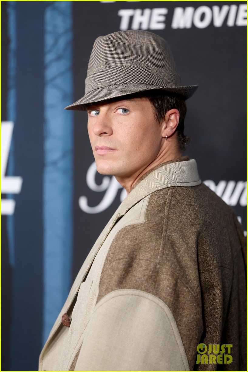 Tyler Posey & Girlfriend Phem Make Their Red Carpet Debut at Star ...