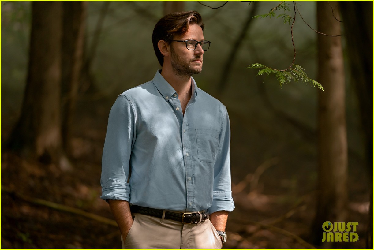 Is Alice Still Stuck in 1999 on Hallmark's 'The Way Home'? Watch A ...