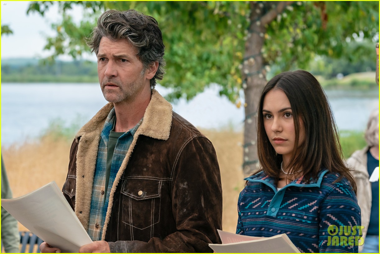 Is Alice Still Stuck in 1999 on Hallmark's 'The Way Home'? Watch A ...