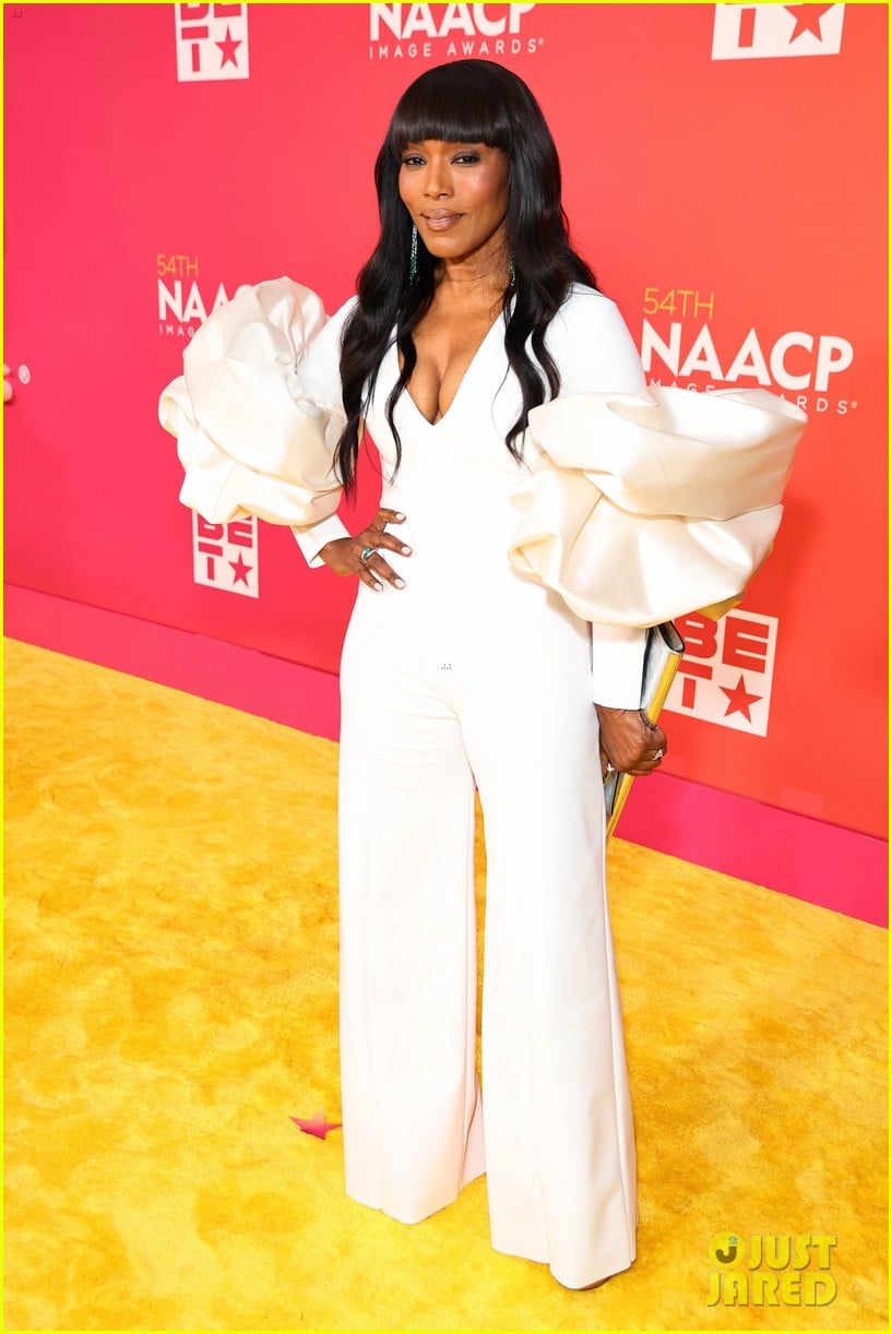 Angela Bassett Addresses Ariana DeBose's Viral BAFTAs Rap, Says She ...