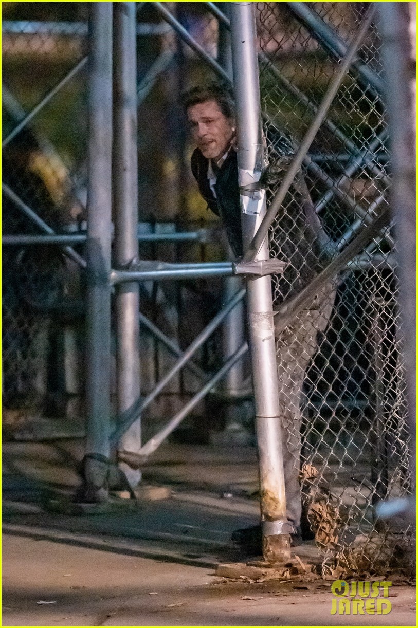 Photo: brad pitt austin abrams wolves 09 | Photo 4895300 | Just Jared