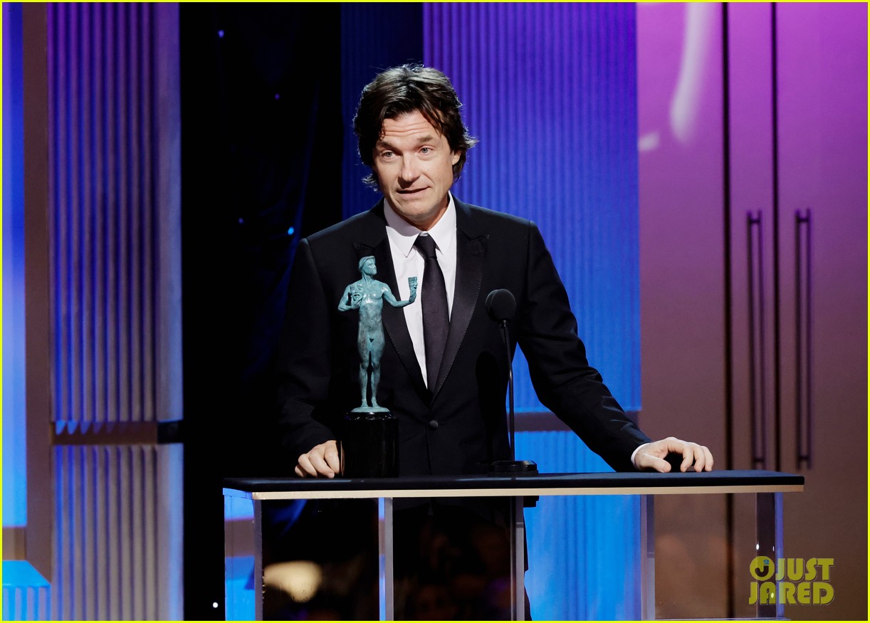 Jason Bateman Wins Best Male Actor for 'Ozark' at SAG Awards 2023 ...
