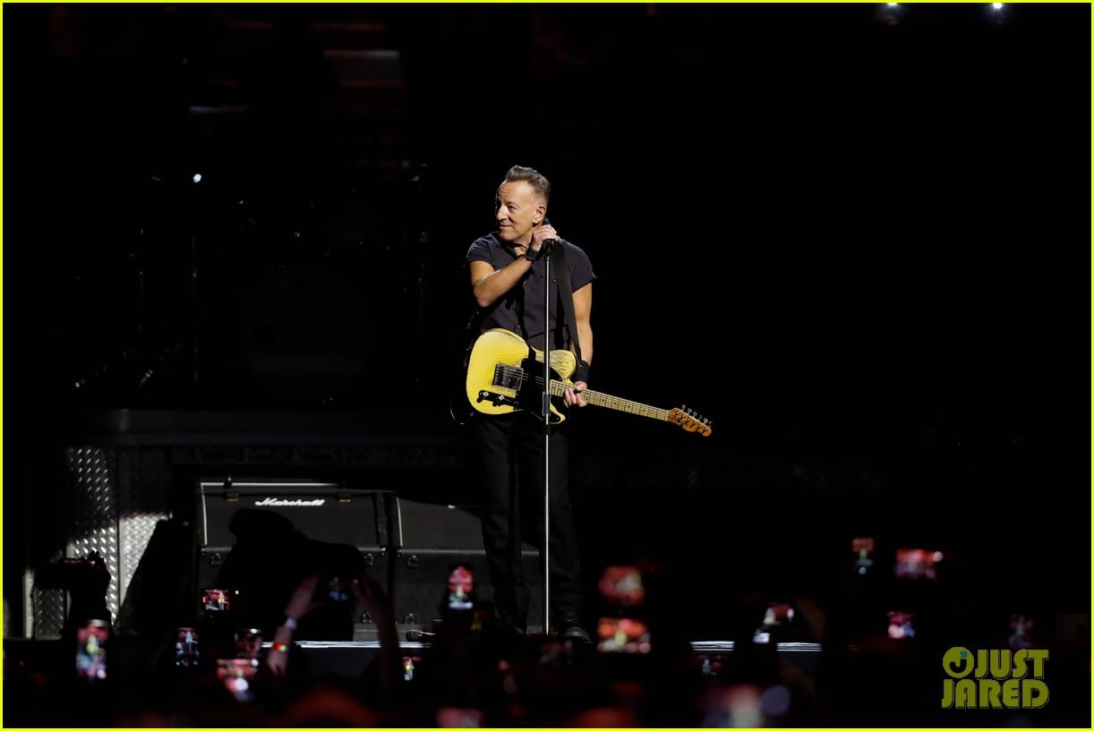 Bruce Springsteen Set List for 2023 Concert Tour Revealed After First ...