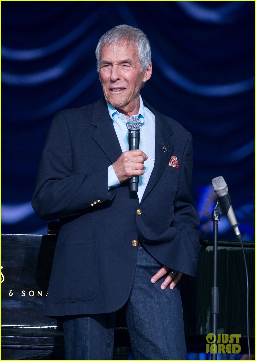 Burt Bacharach, Iconic Singer, Songwriter & Composer, Dies at 94: Photo ...