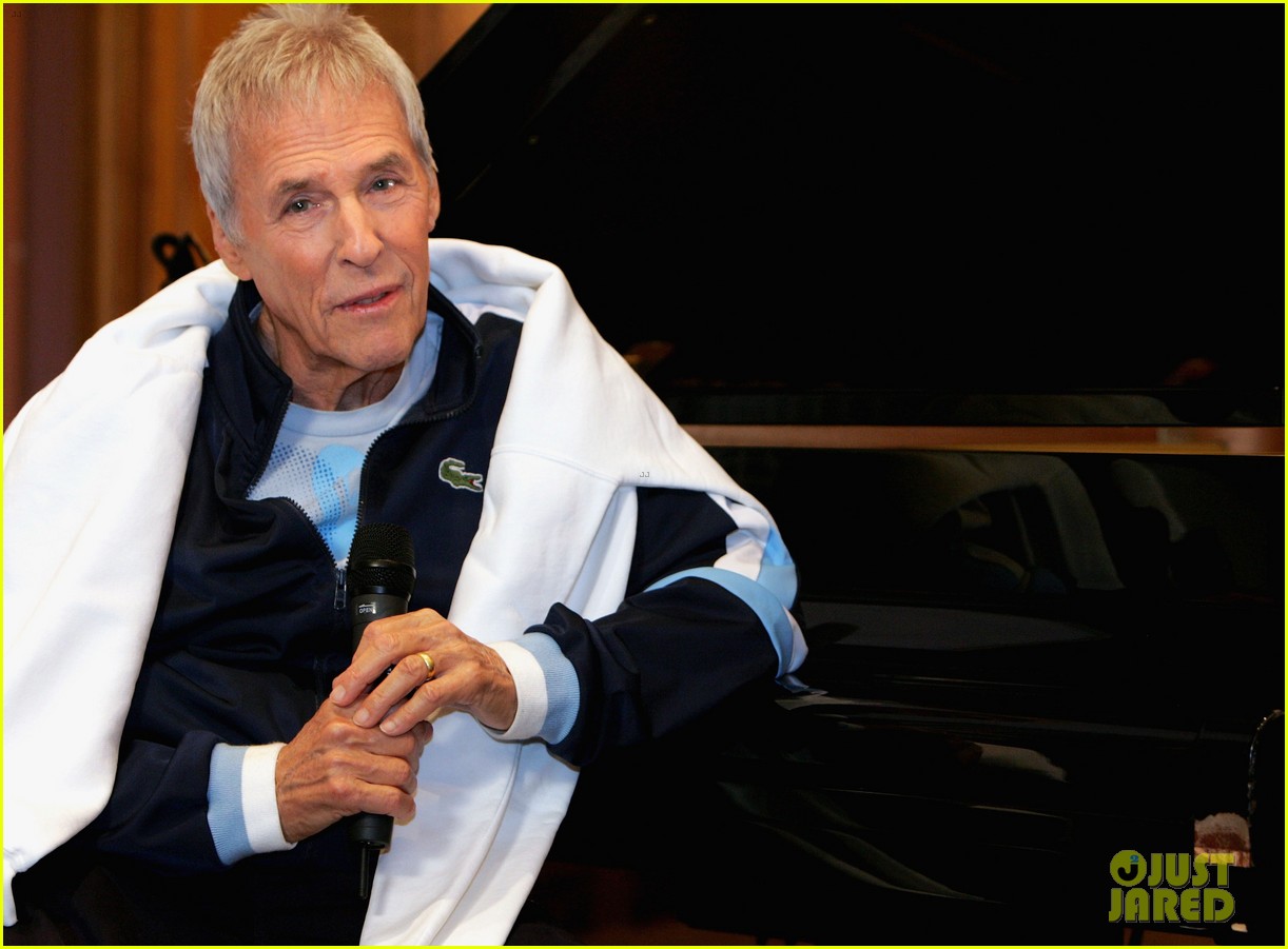 Burt Bacharach, Iconic Singer, Songwriter & Composer, Dies at 94: Photo ...