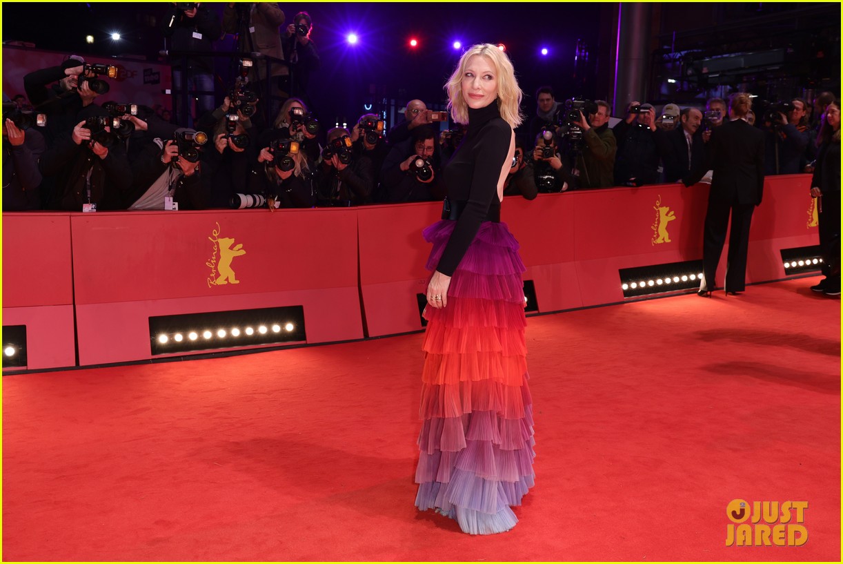 Cate Blanchett Has A Backless Moment at 'TÁR' Premiere in Berlin: Photo ...