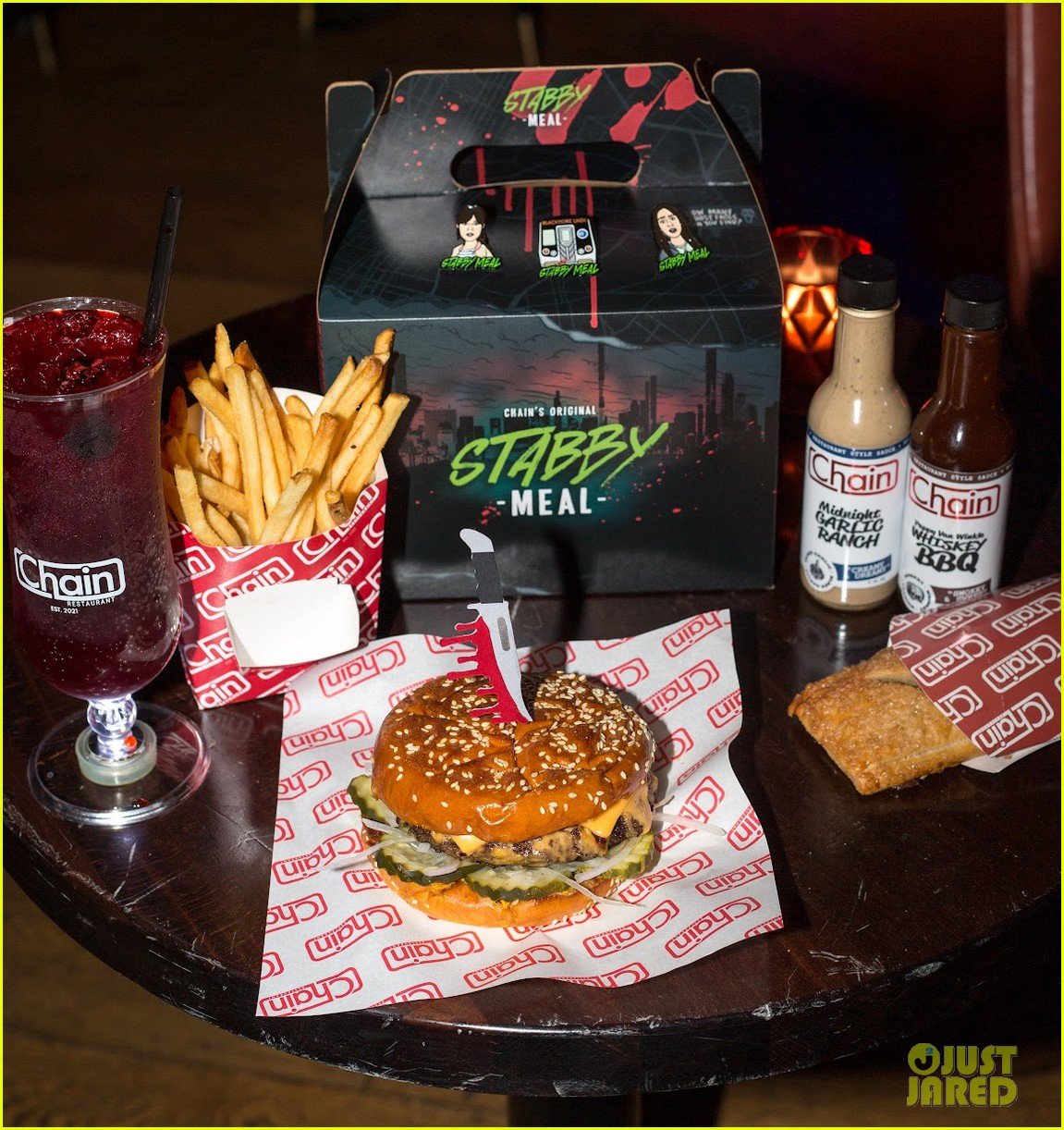 Elle Fanning & Chrissy Teigen Chow Down on Chain's Stabby Meal: Photo ...