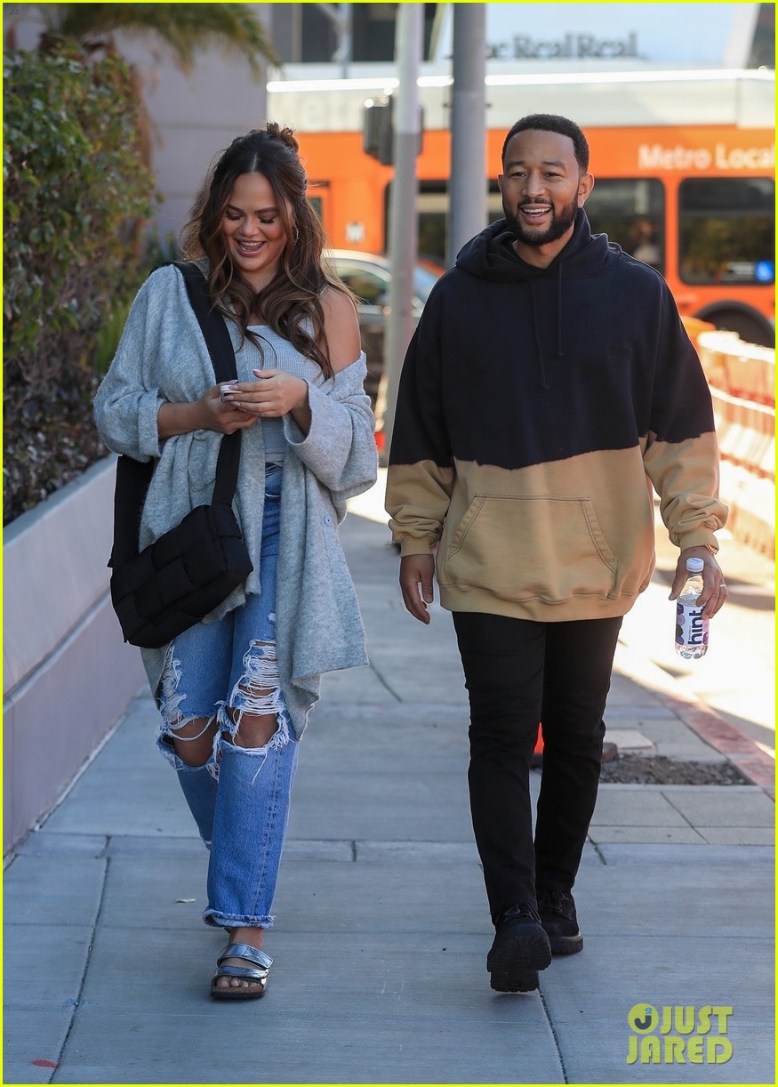 John Legend Shares How He Gives Chrissy Teigen a 'Break' After ...