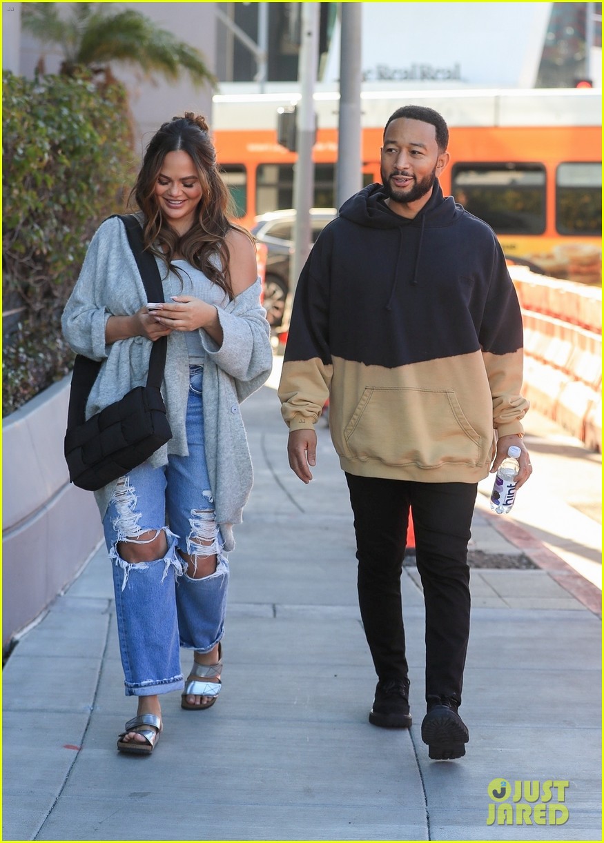 John Legend Shares How He Gives Chrissy Teigen a 'Break' After ...