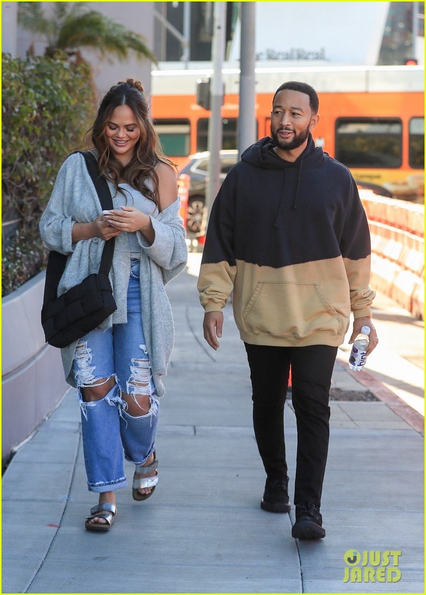 John Legend Shares How He Gives Chrissy Teigen a 'Break' After ...