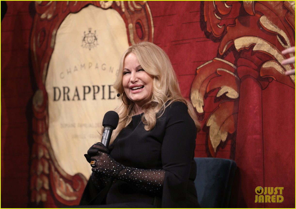 Jennifer Coolidge Plays Her Dream Role of Dolphin During Hasty Pudding ...