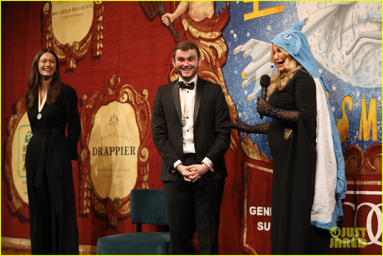 Jennifer Coolidge Plays Her Dream Role of Dolphin During Hasty Pudding ...