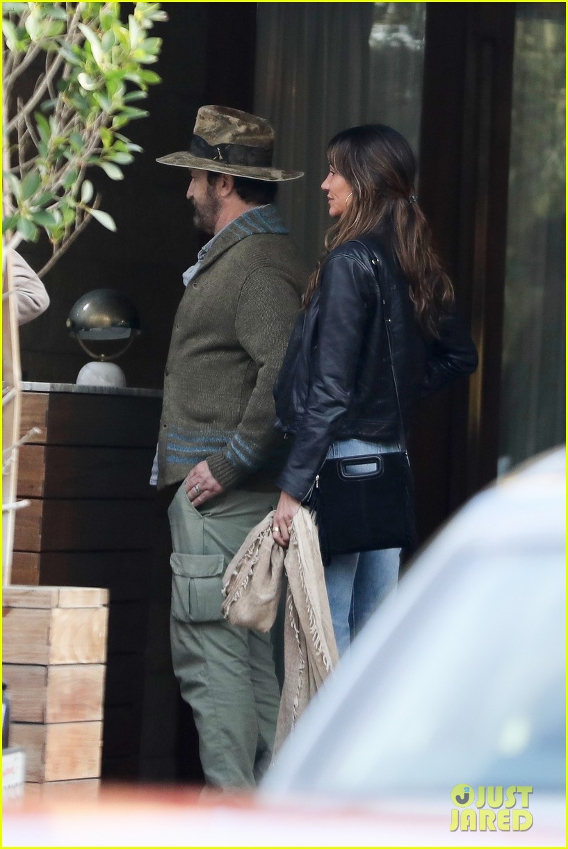 Gerard Butler Wears A Funky Hat While Out To Lunch With Morgan Brown in ...