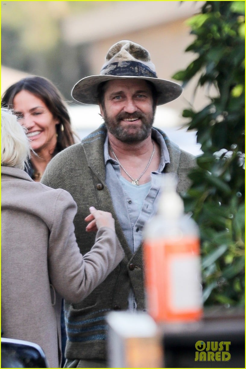 Gerard Butler Wears A Funky Hat While Out To Lunch With Morgan Brown in ...