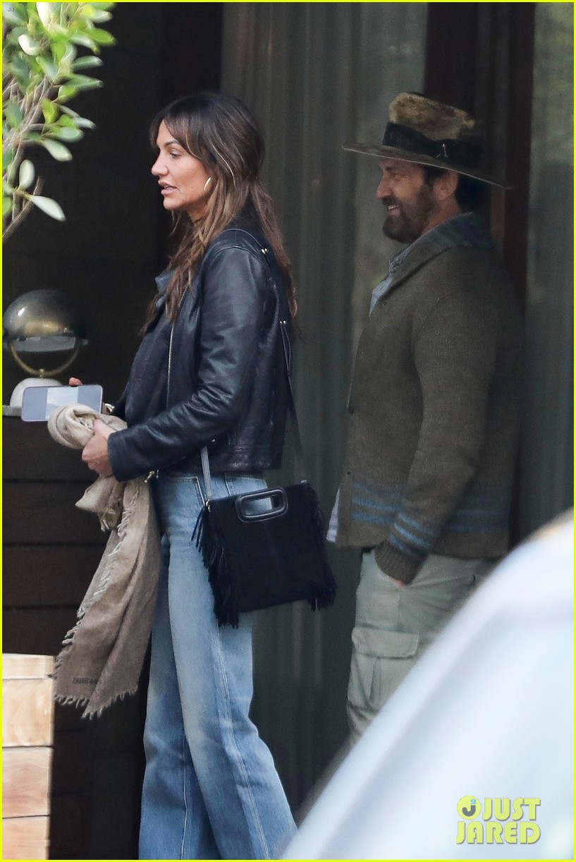 Gerard Butler Wears A Funky Hat While Out To Lunch With Morgan Brown in ...
