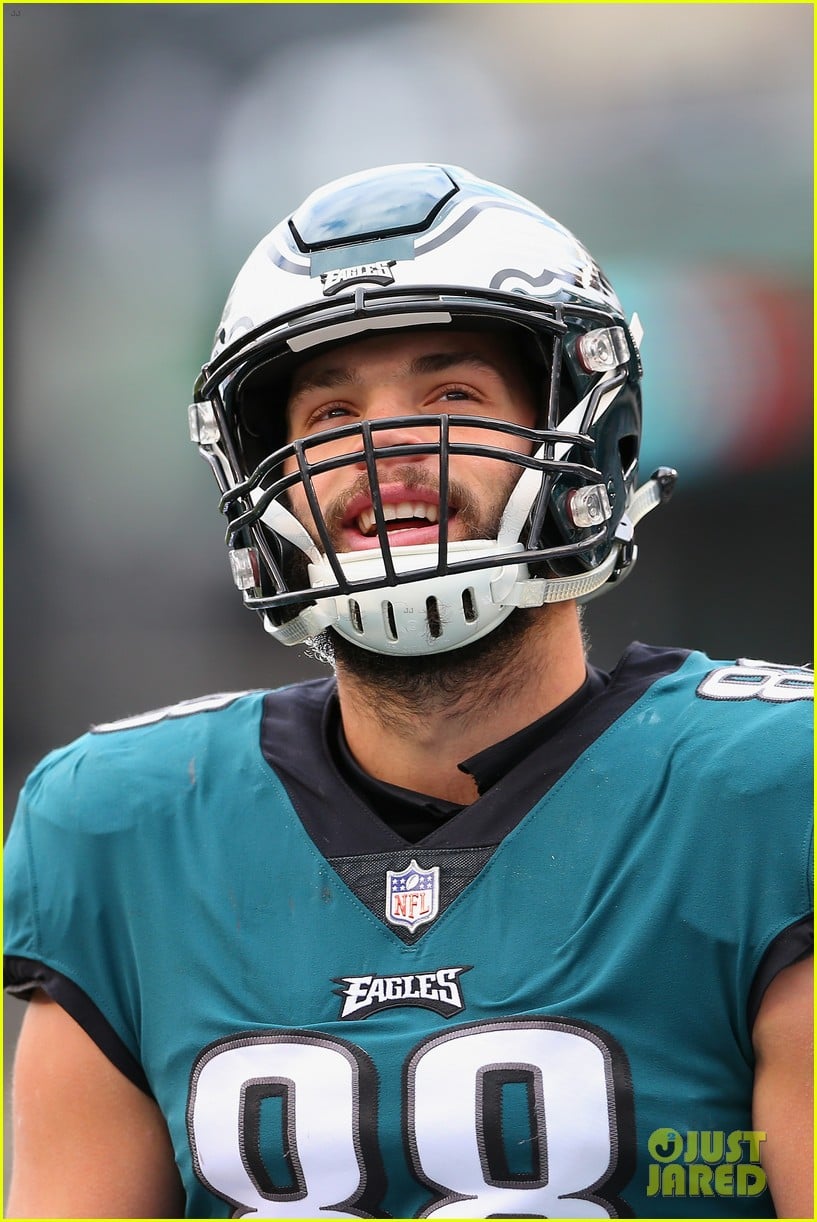 Who Is Dallas Goedert's Girlfriend? Meet Aria Meyer & See Their Cute ...