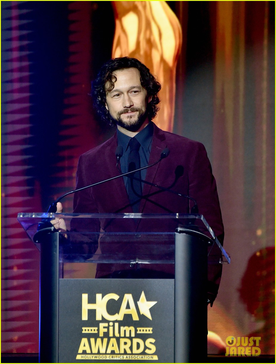 Brendan Fraser & Angela Bassett Win Big at HCA Film Awards 2023: Photo ...