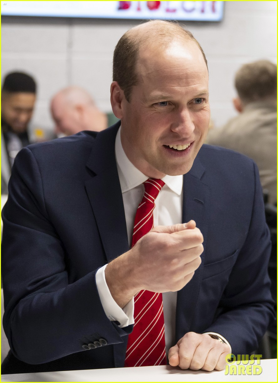 Kate Middleton & Prince William Face Off at Six Nations Rugby Match ...