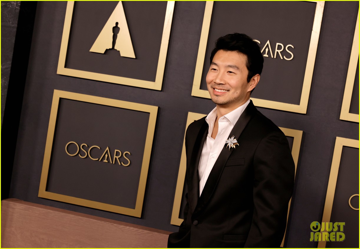 Simu Liu & Girlfriend Allison Hsu Couple Up for Academy Of Motion ...