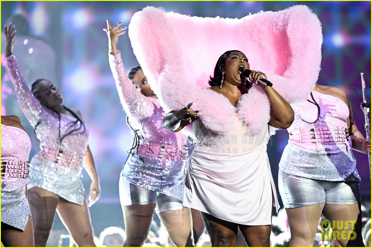 Lizzo Walks BRIT Awards 2023 Red Carpet with Boyfriend Myke Wright ...