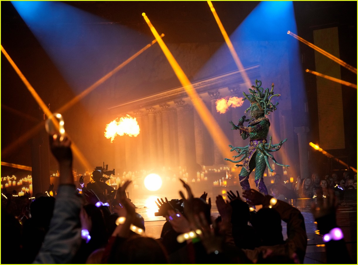 Who is Medusa on 'The Masked Singer' Season 9? Clues, Guesses ...