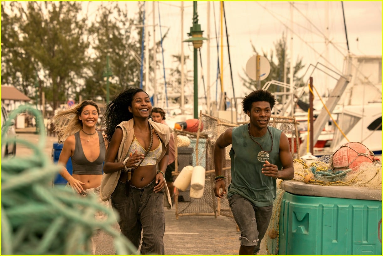 Netflix Renews 'Outer Banks' for Fourth Season Before Season 3 Even Premiered on Streamer: Photo ...