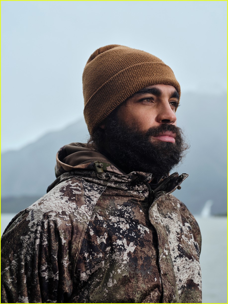 Netflix's 'Outlast' Introduces Cast & Premieres Trailer for Survival ...