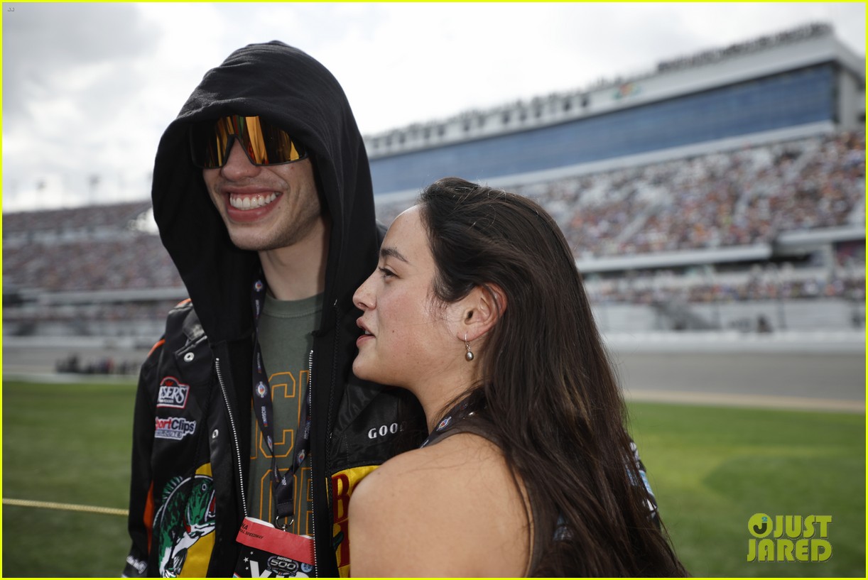 Pete Davidson & Chase Sui Wonders Look So Happy Together at Daytona 500 ...