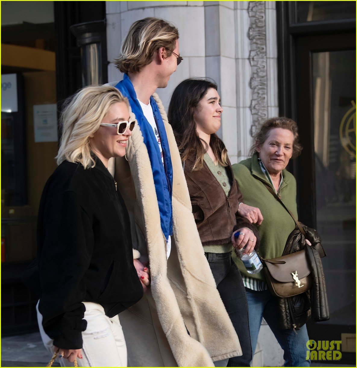 Florence Pugh Holds Hands With New Boyfriend Charlie Gooch During ...