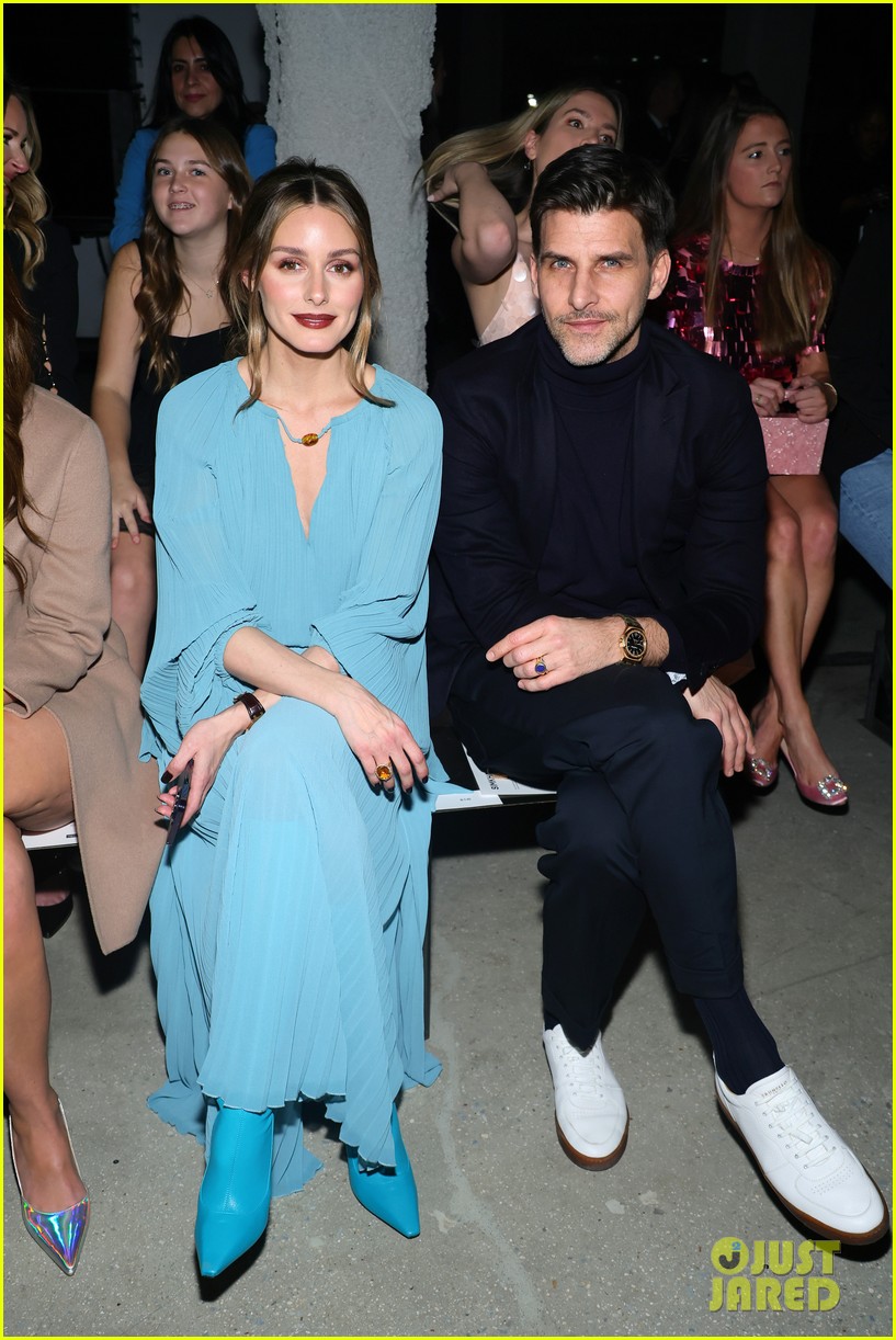 Julia Fox Watches Emily Ratajkowski Walk in Jonathan Simkhai's NYFW ...