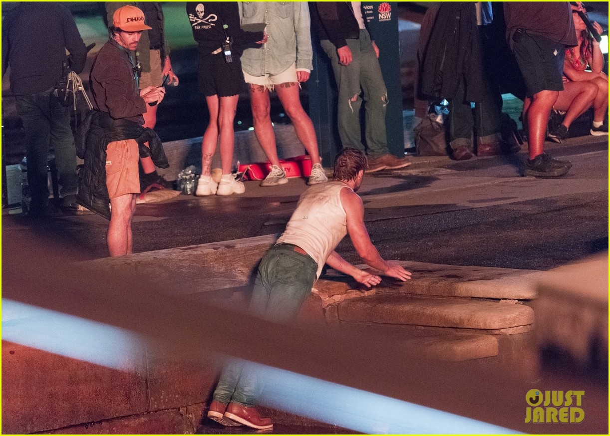 Photo: ryan gosling sprayed down boat scene fall guy sydney 70 | Photo ...