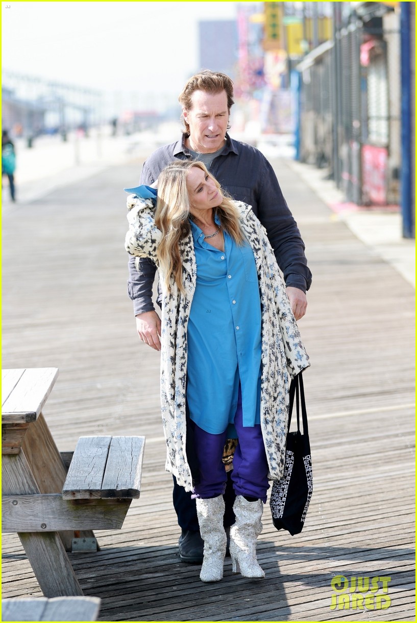 Sarah Jessica Parker & John Corbett Film More 'And Just Like That ...