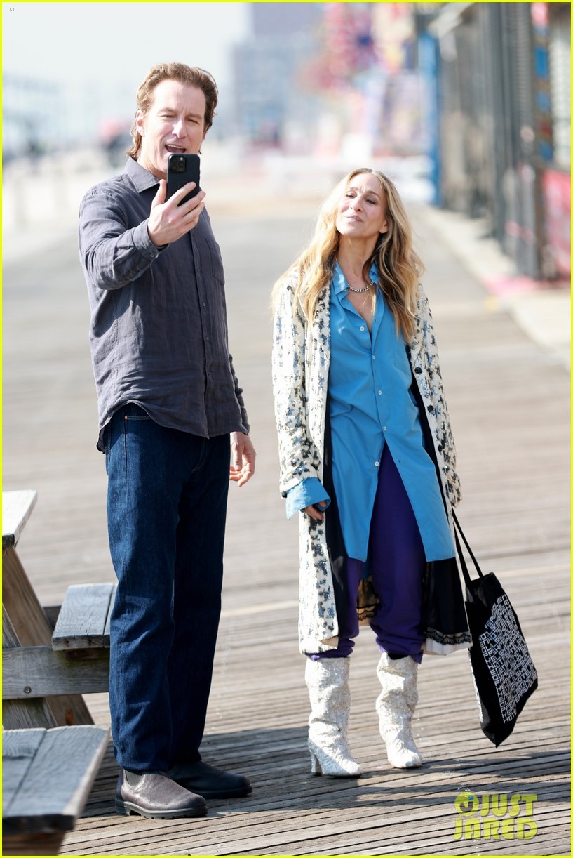 Sarah Jessica Parker & John Corbett Film More 'And Just Like That ...