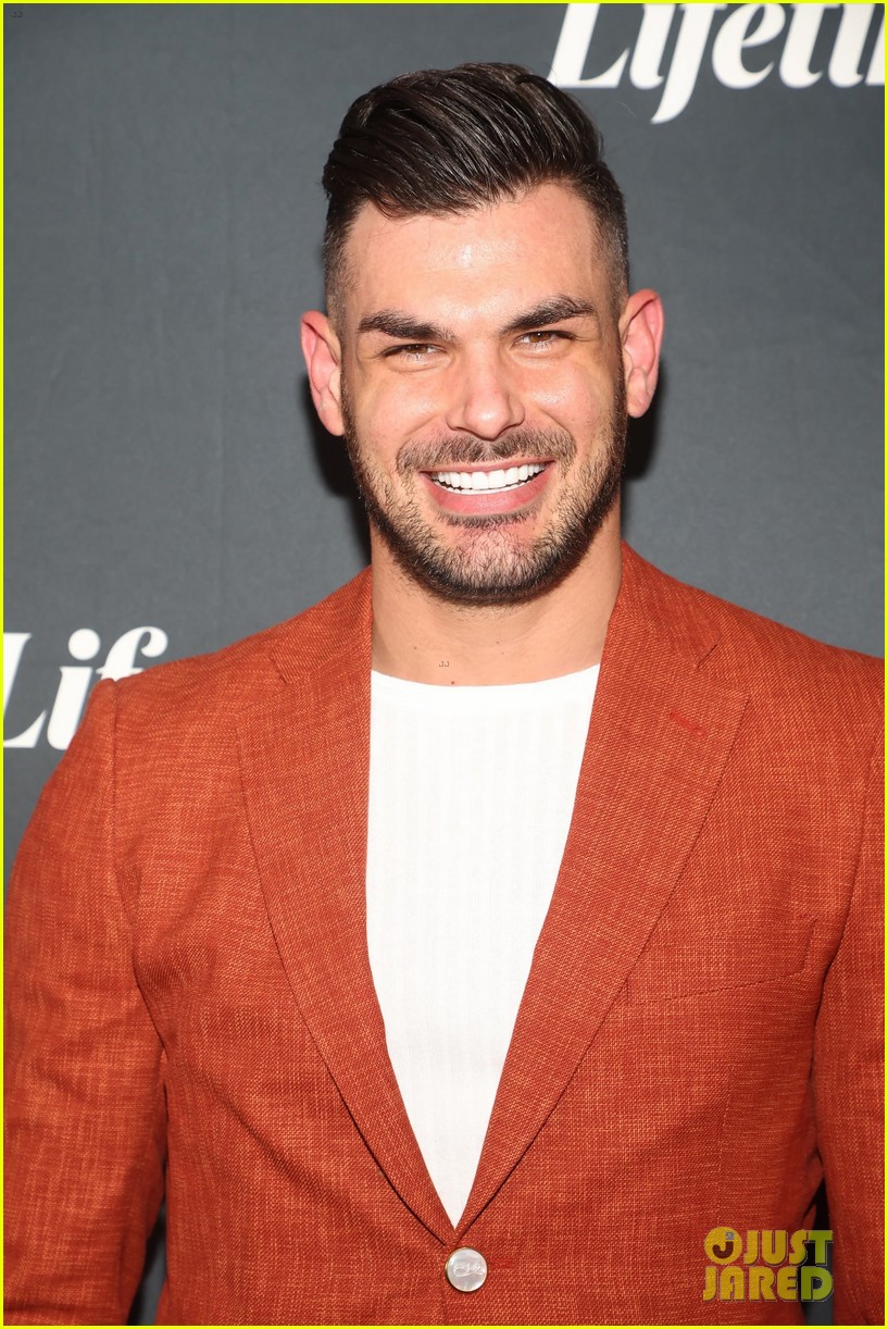 Chrishell Stause Gets Support from Partner G-Flip at 'A Rose For Her ...