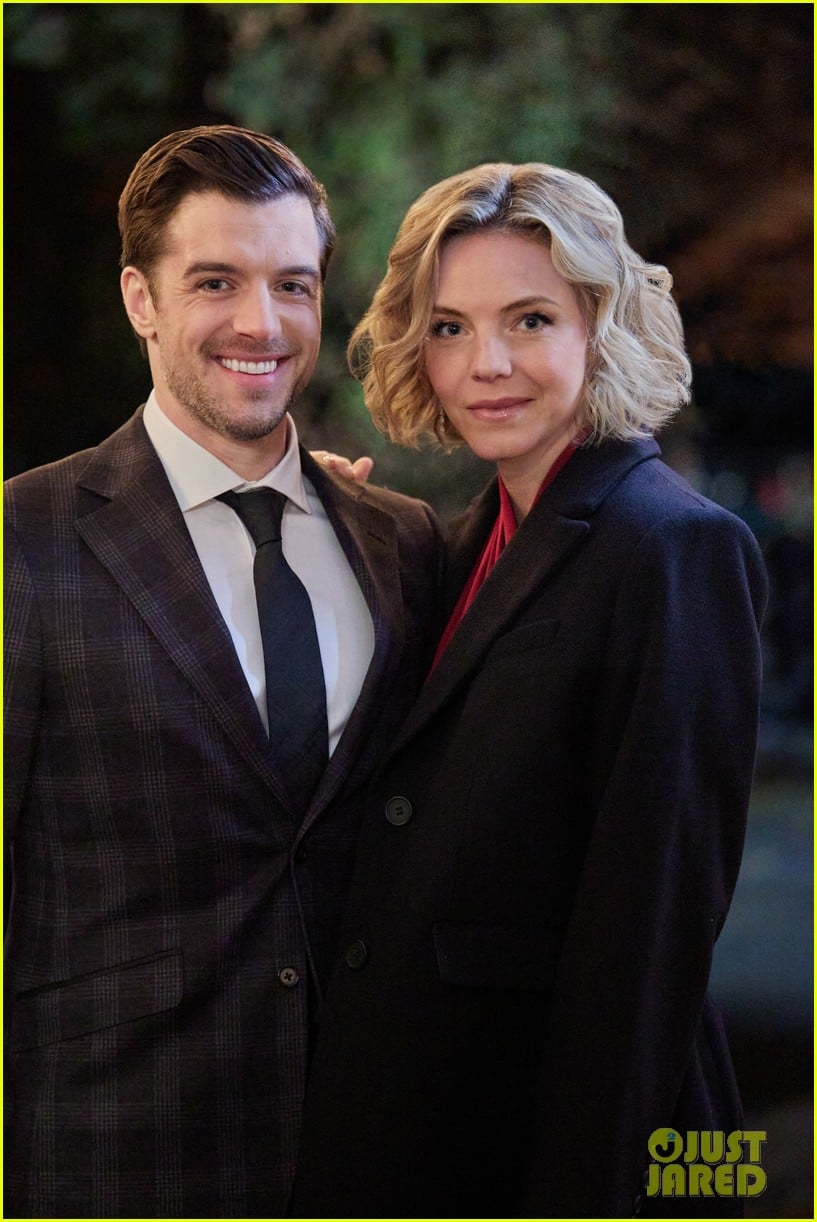 Eloise Mumford Gets Dan Jeannotte To Believe In The Magic of Chocolate ...