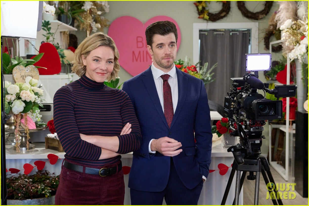 Eloise Mumford Gets Dan Jeannotte To Believe In The Magic of Chocolate ...