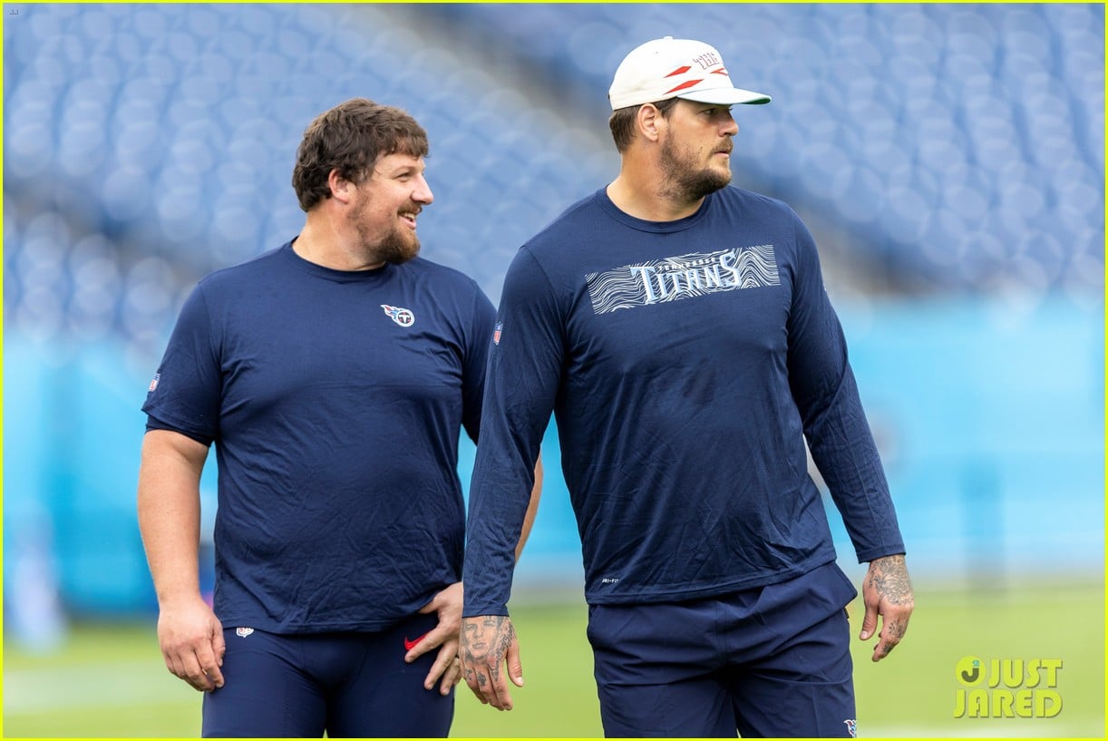 Who Is Taylor Lewan? He's Married With Wife & Kids, But Is Now Confused ...